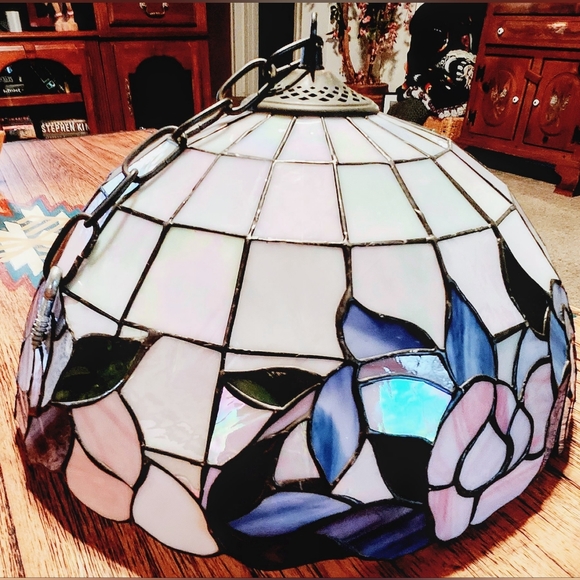 unknown | Accents | Vintage Tiffany Style Iridescent Lamp Shade With ...